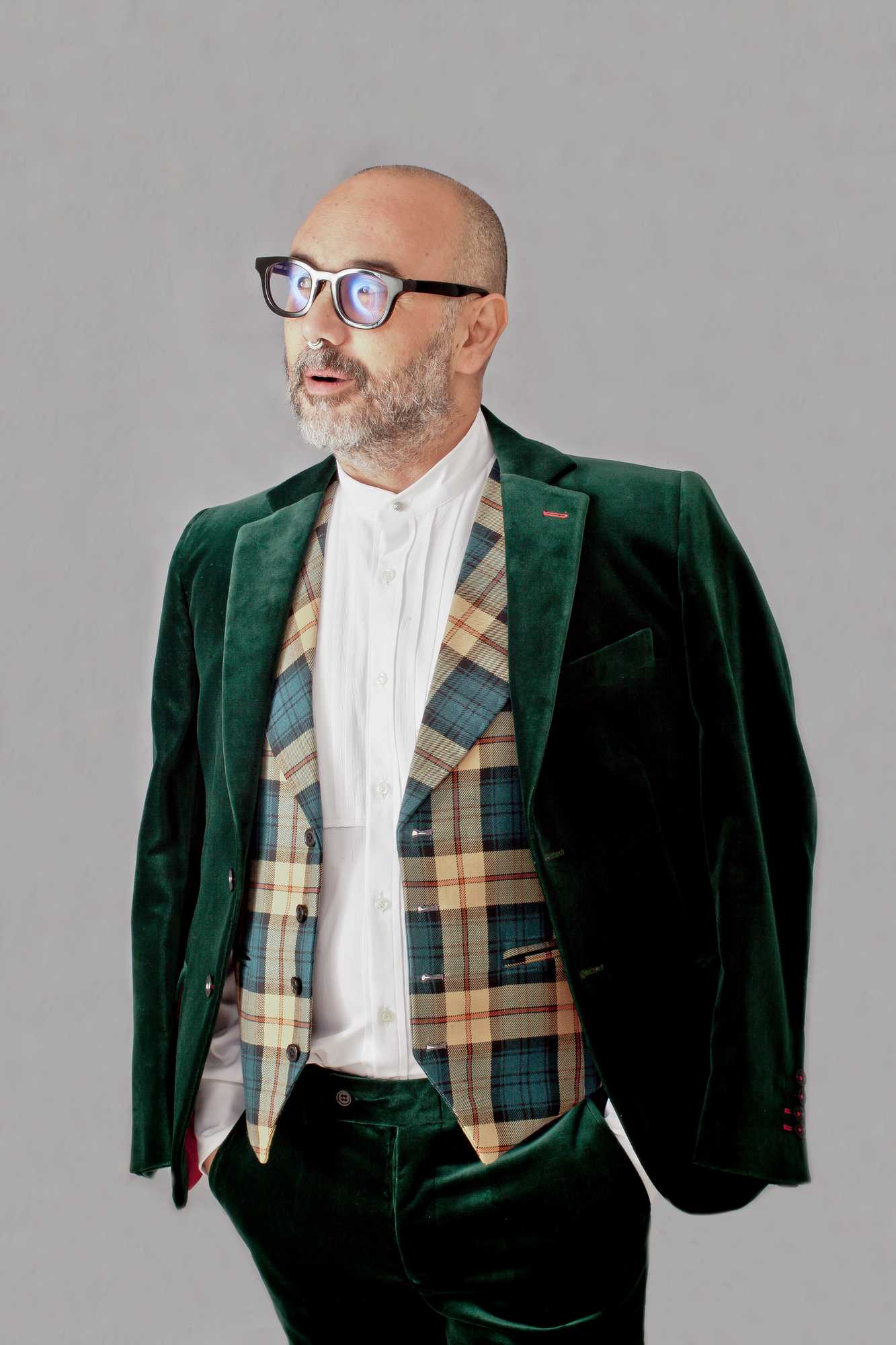 Mario Fois Carta artist from Nuoro, Italy - Artworks: Paint